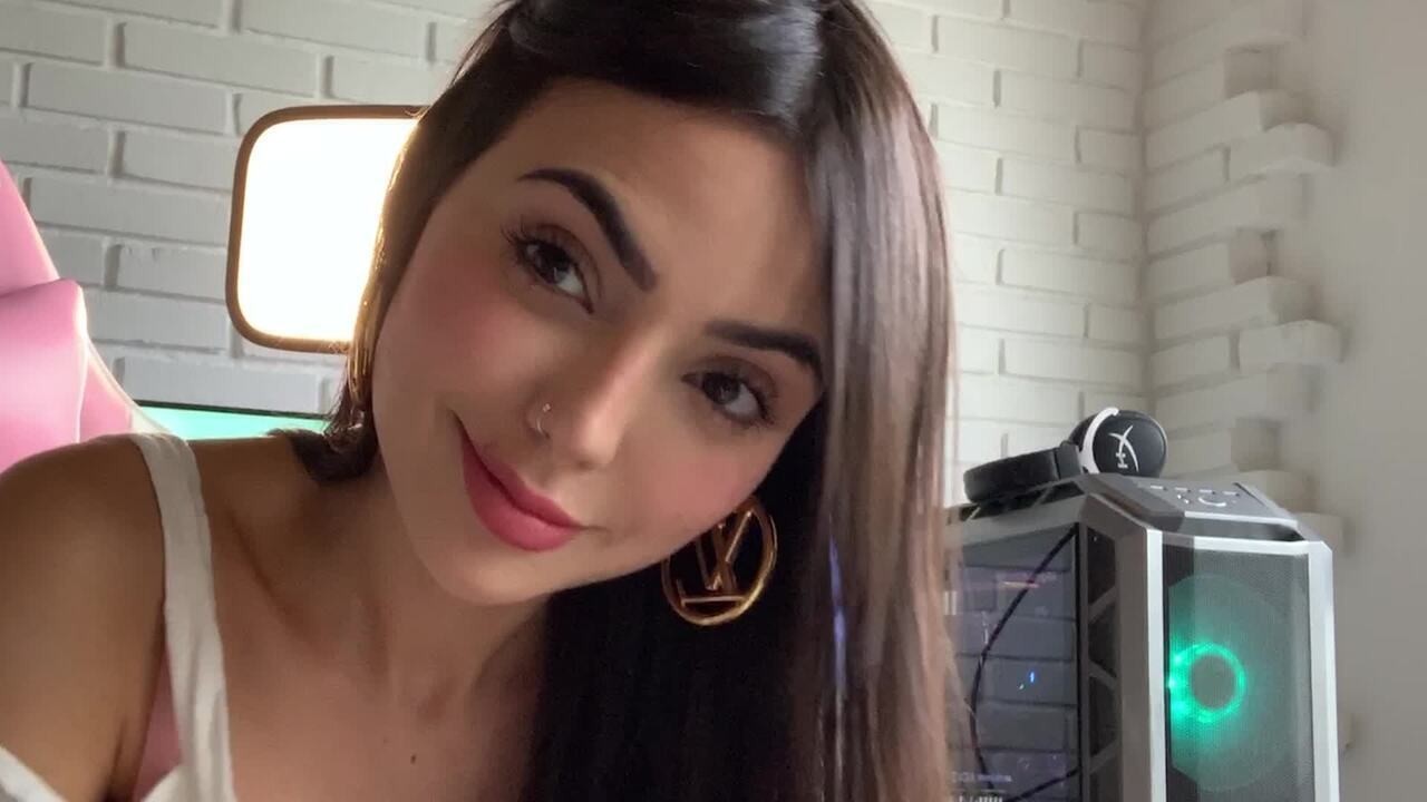 Veja quem é Nyvi Estephan, que apresentou evento com astros de ...