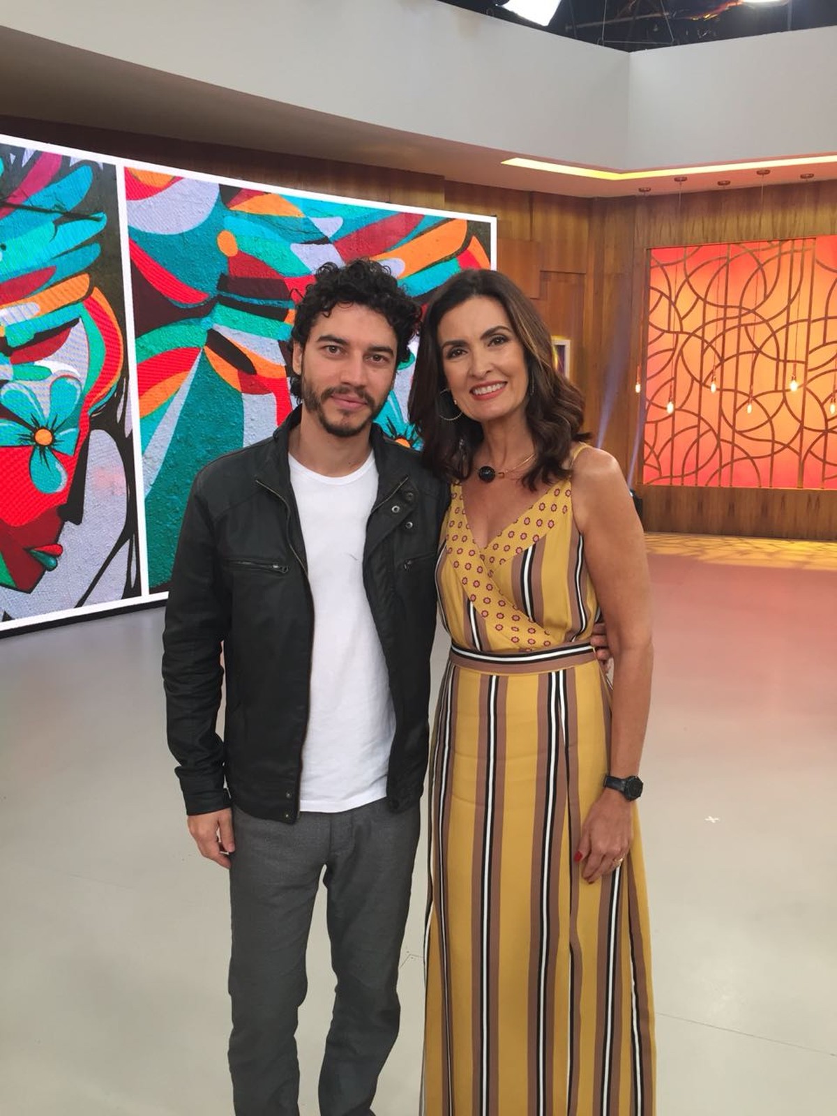 Veja a galeria de fotos do 'Encontro' com a presença de Alice Wegmann ...