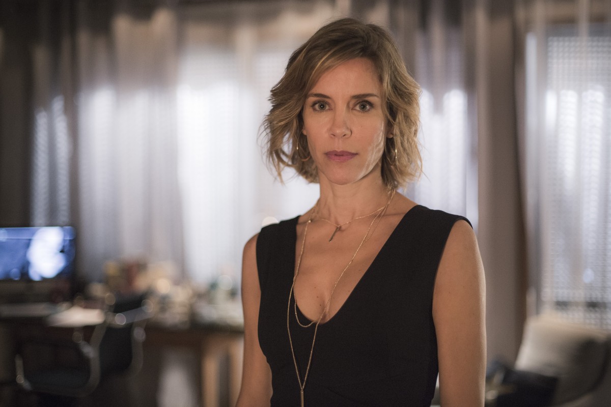 Daniela Galli e figurinista comentam estilo elegante de Malu | 2017 | gshow