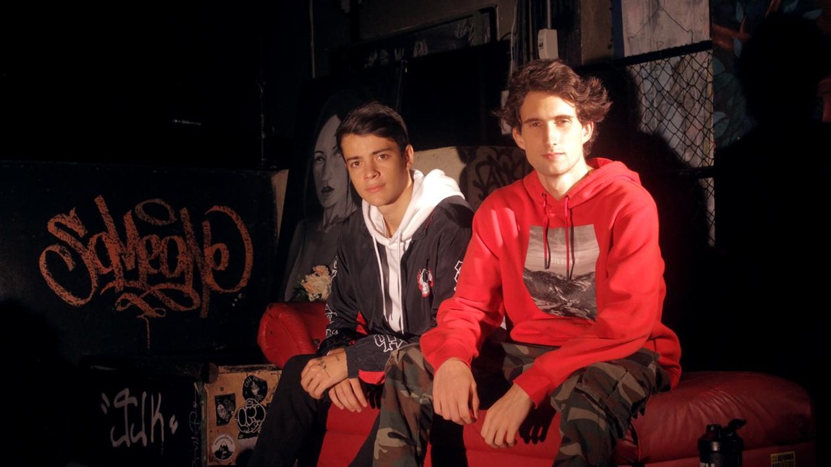 Felipe Ricca e Rodrigo Silvestrini celebram hit em 'Amor de Mãe ...