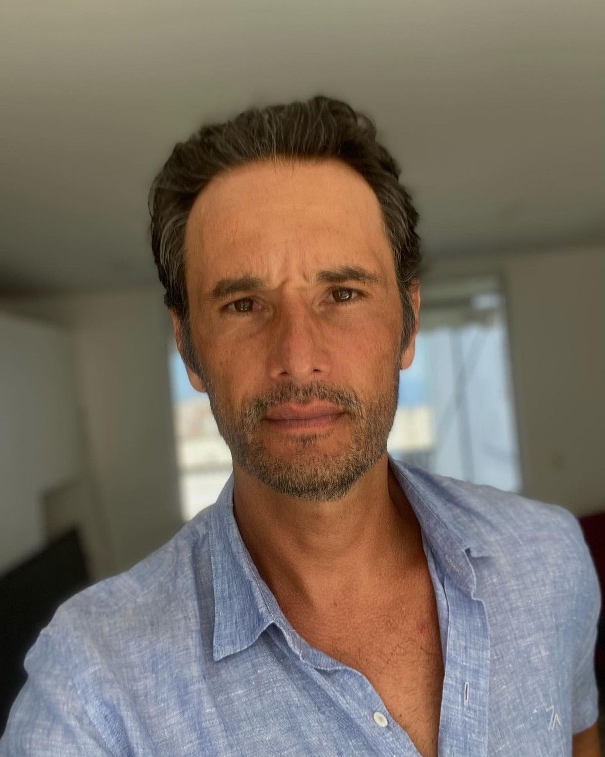 Rodrigo Santoro é confirmado na CCXP 2022 no Painel de 'Teen Woof ...