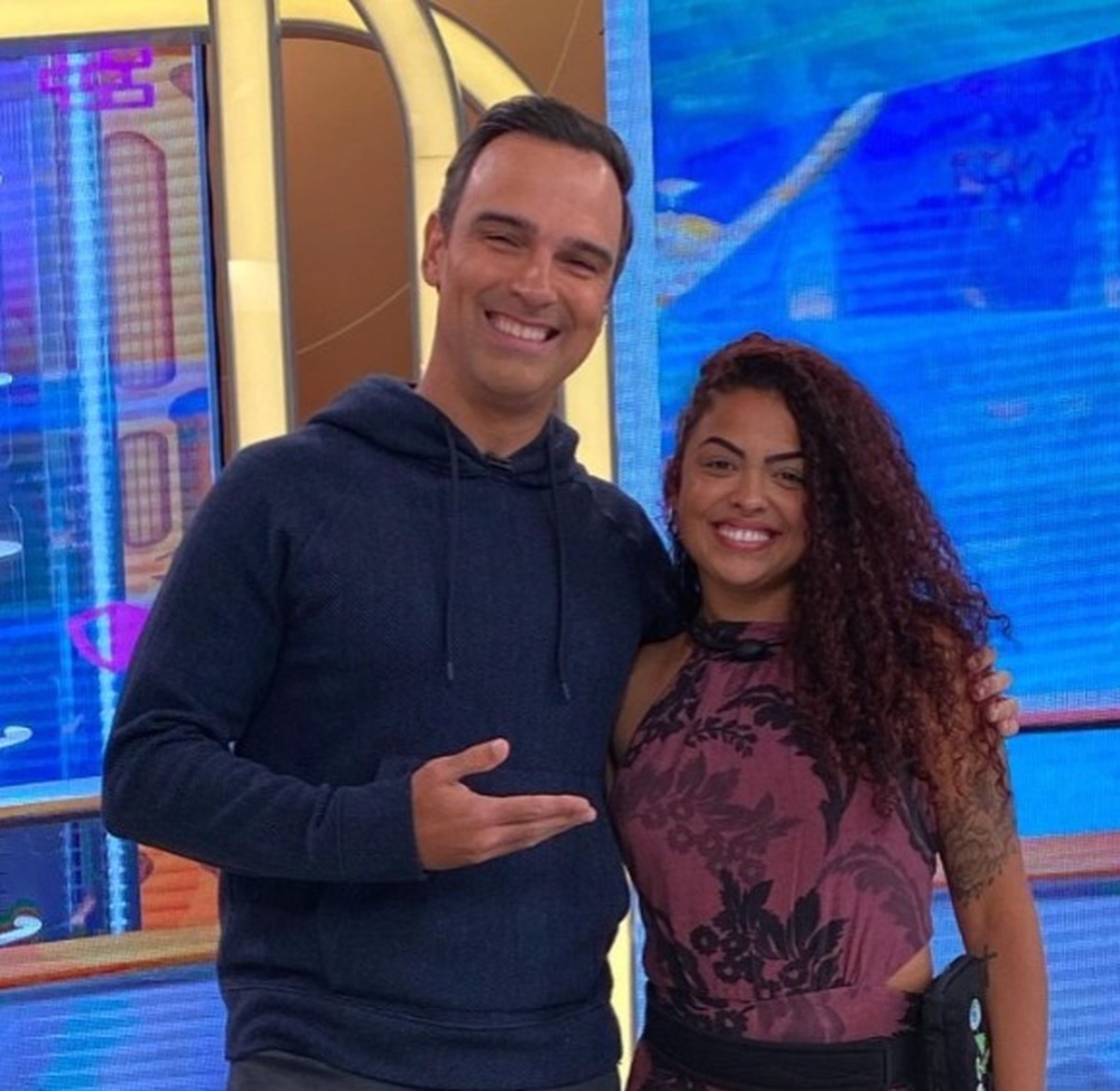 Tadeu Schmidt posta foto ao lado de Paula, a quarta Eliminada do BBB 23 ...
