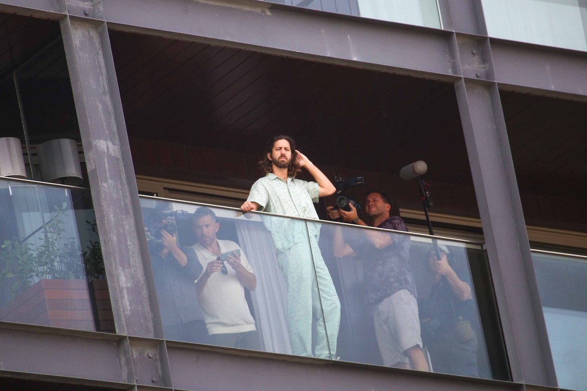 Guitarrista da banda Imagine Dragons, Daniel Wayne Sermon aparece na ...