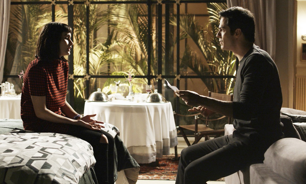 Bebeth faz confissão a Eric e se surpreende com reação do pai