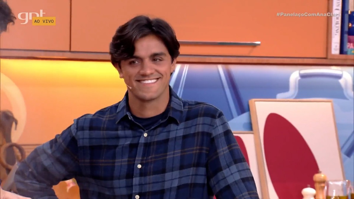 Felipe Simas lembra gravação de série ao lado do irmão, Rodrigo Simas ...