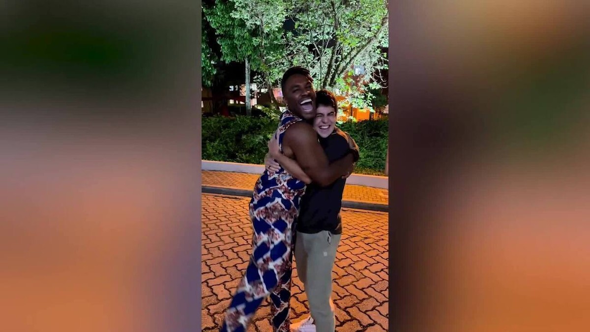 Fora do BBB 23, Fred Nicácio refaz meme de Maria Bonita com ator da ...