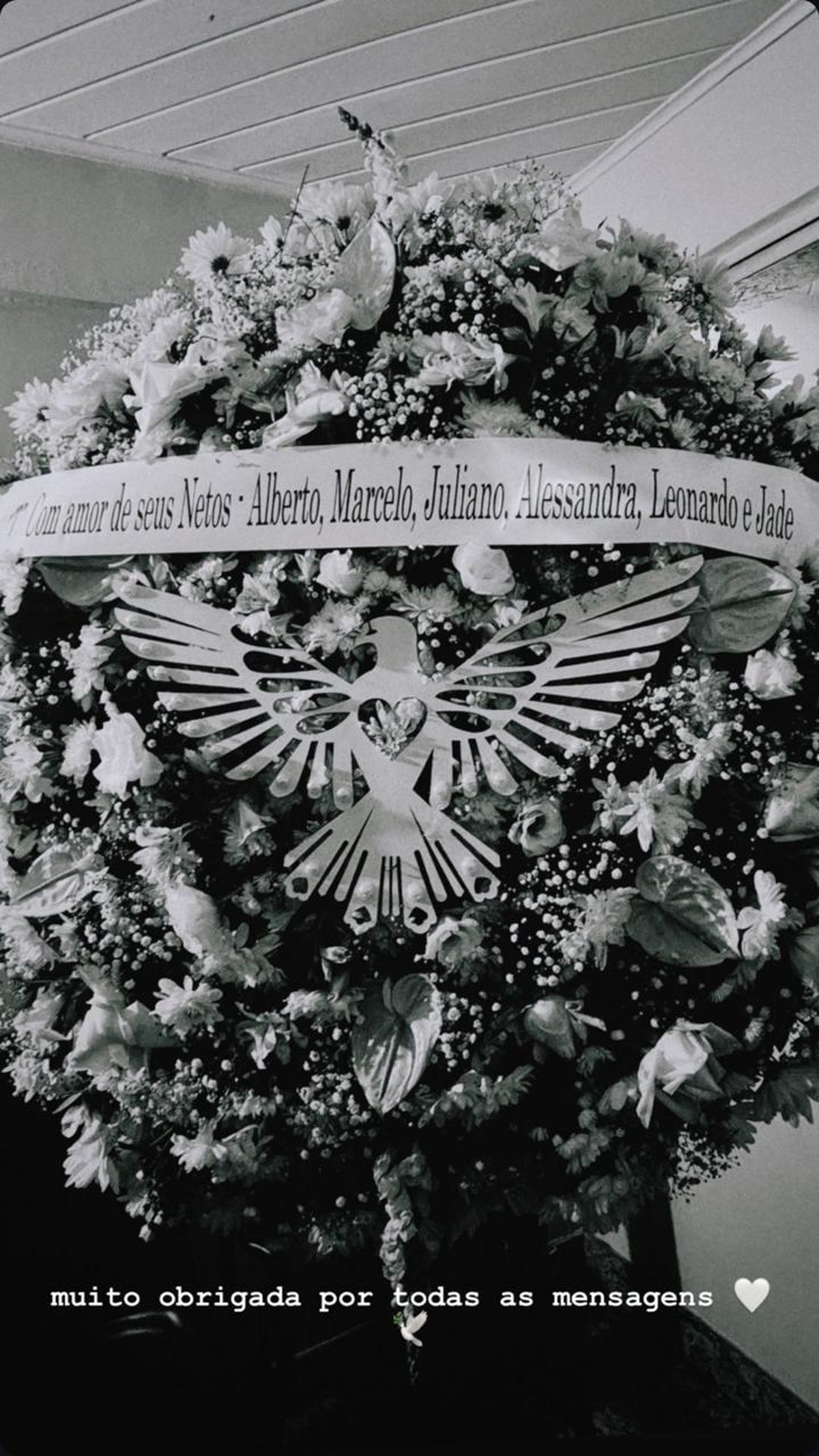 Jade Picon agradece mensagens de carinho após a morte de sua avó, Dora ...