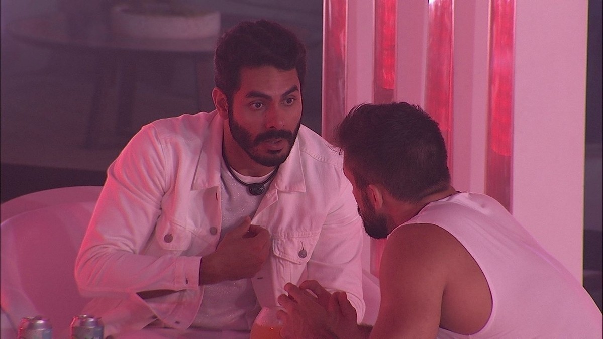 Rodolffo diz para Arthur e Caio no BBB21: 'Está a casa inteira contra ...