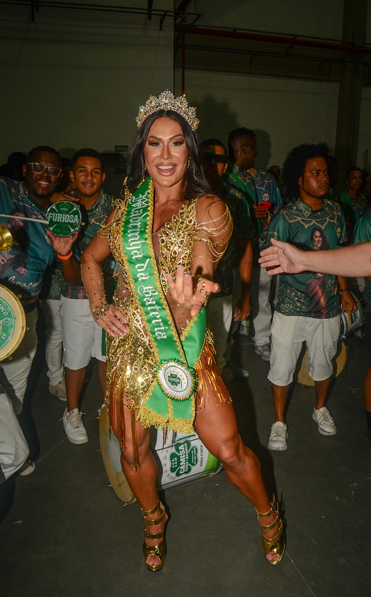 Gracyanne Barbosa volta a desfilar no Carnaval como madrinha de bateria ...