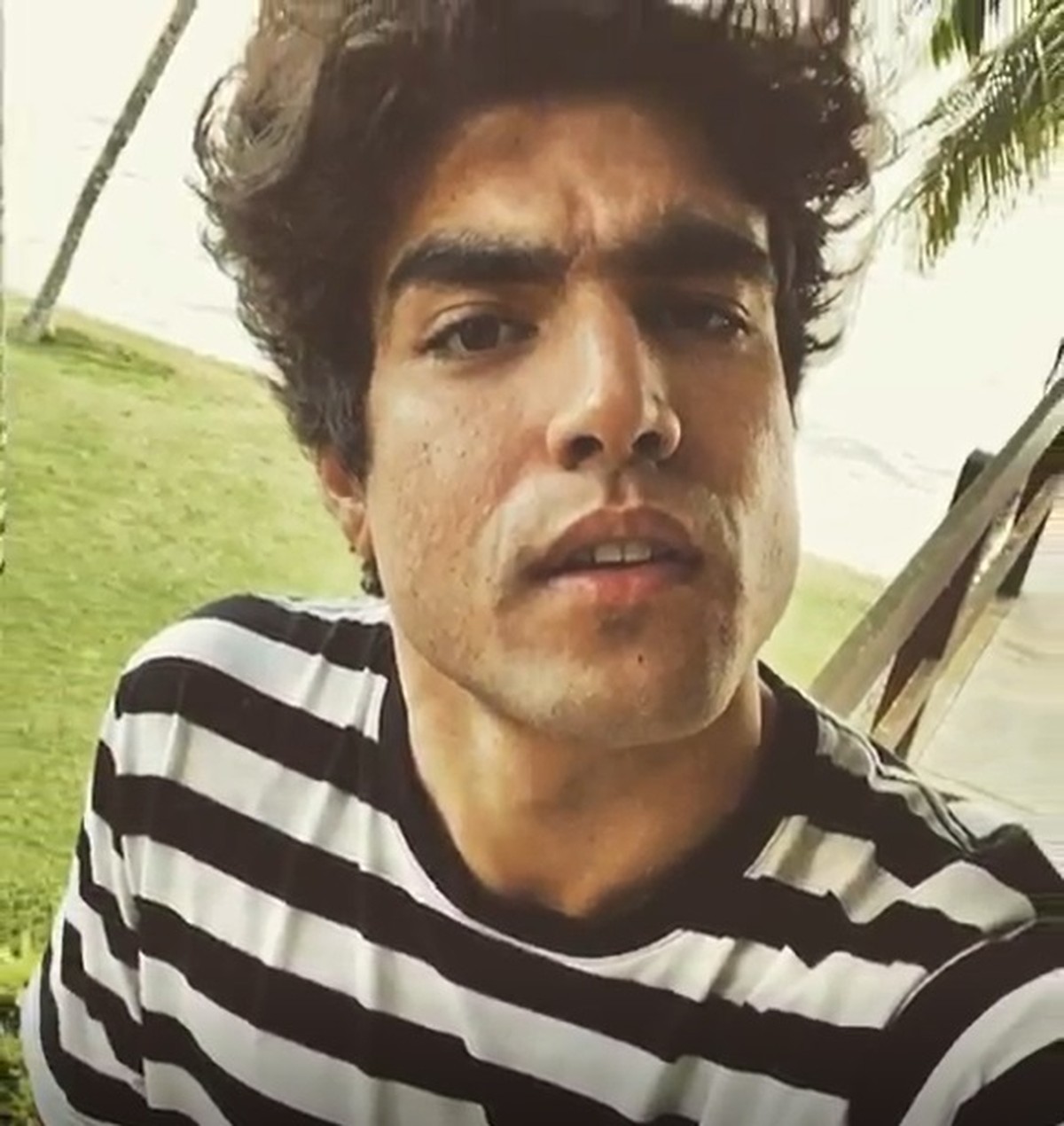 Caio Castro mostra novo visual depois de enquete com seguidores ...