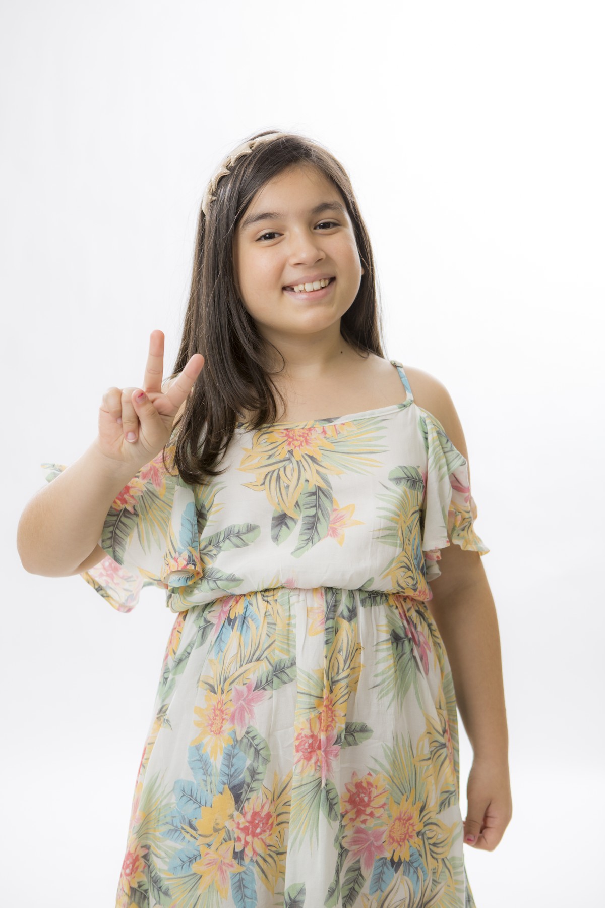 Fã de MPB, Anna Lira descobriu talento assistindo a musicais na TV ...