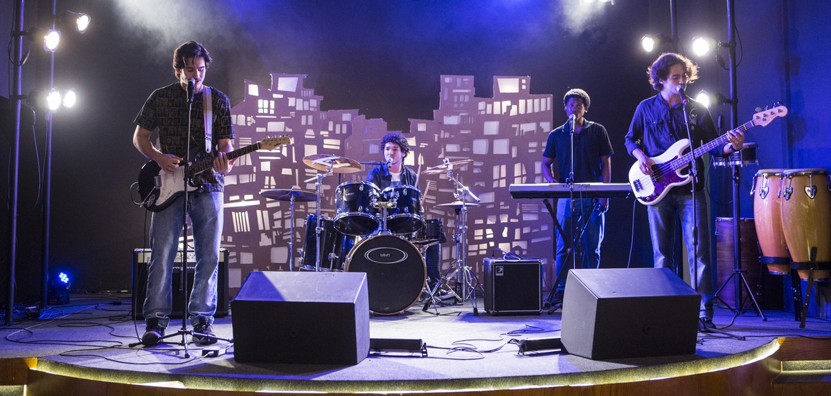 Confira o que rolou na gravação do primeiro show da banda 4.4 em 'Rock ...