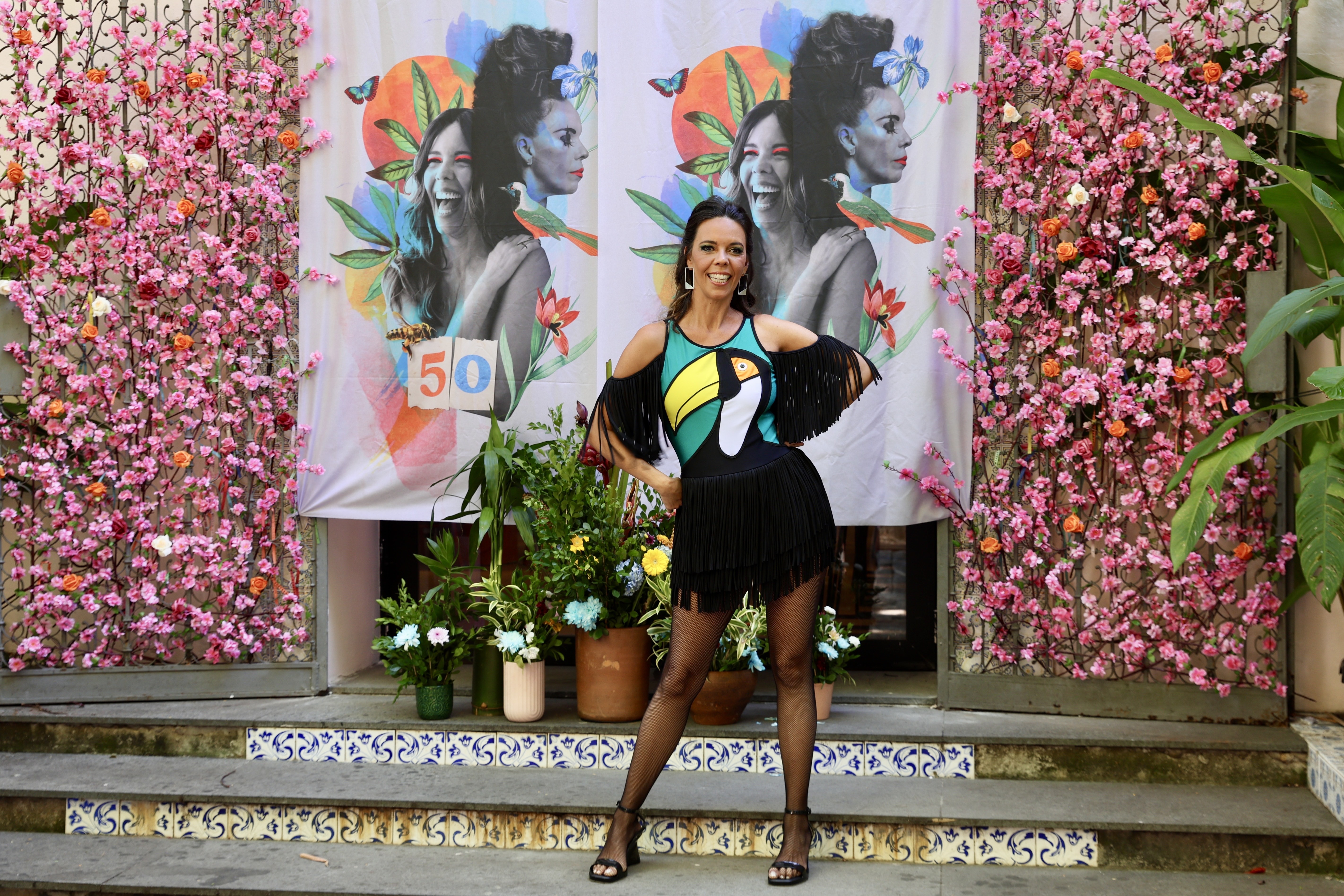 Flavia Reis, de 'Garota do Momento', reúne elenco da novela para ...