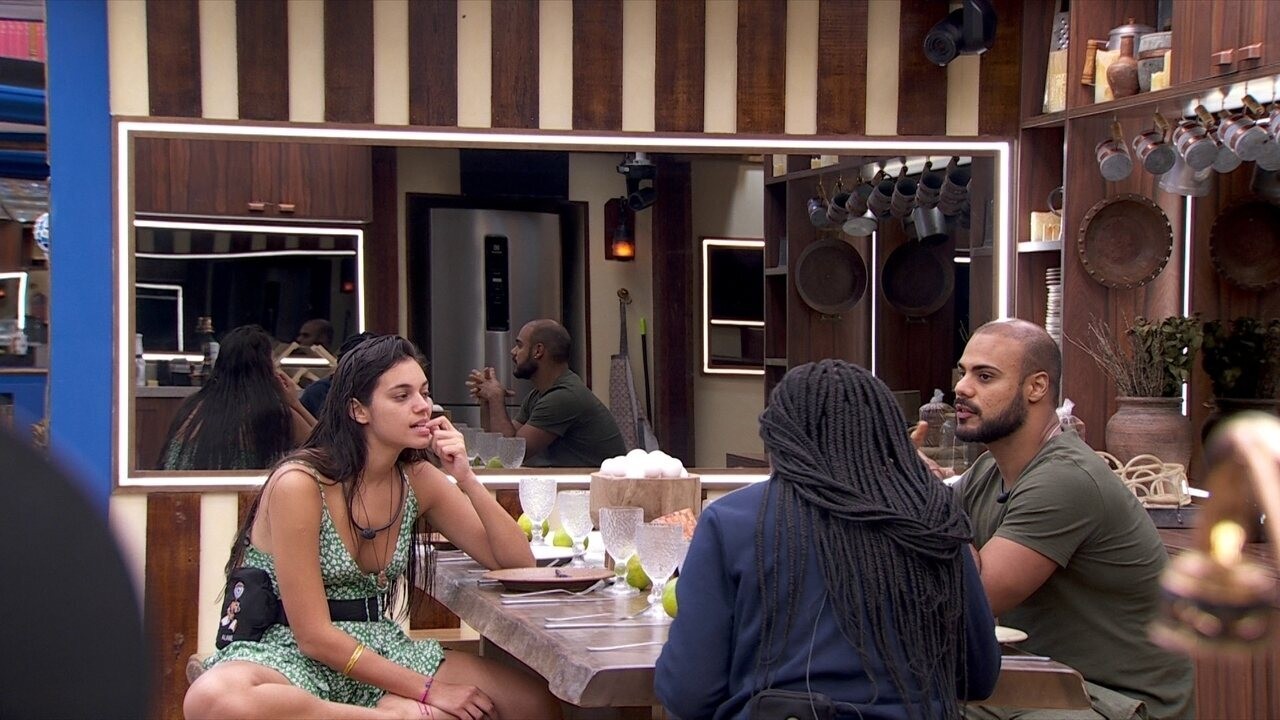 Marcus Vinicius, do BBB 24, opina sobre aproximação de Davi: 'É por ...