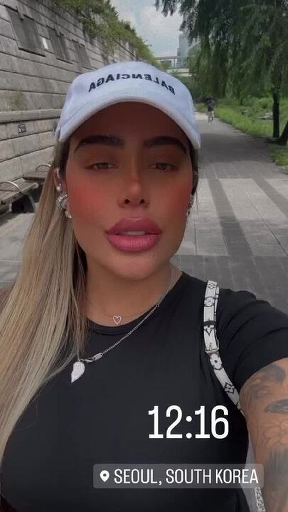 Rafaella Santos se encanta com culinária e comércio local em viagem à ...