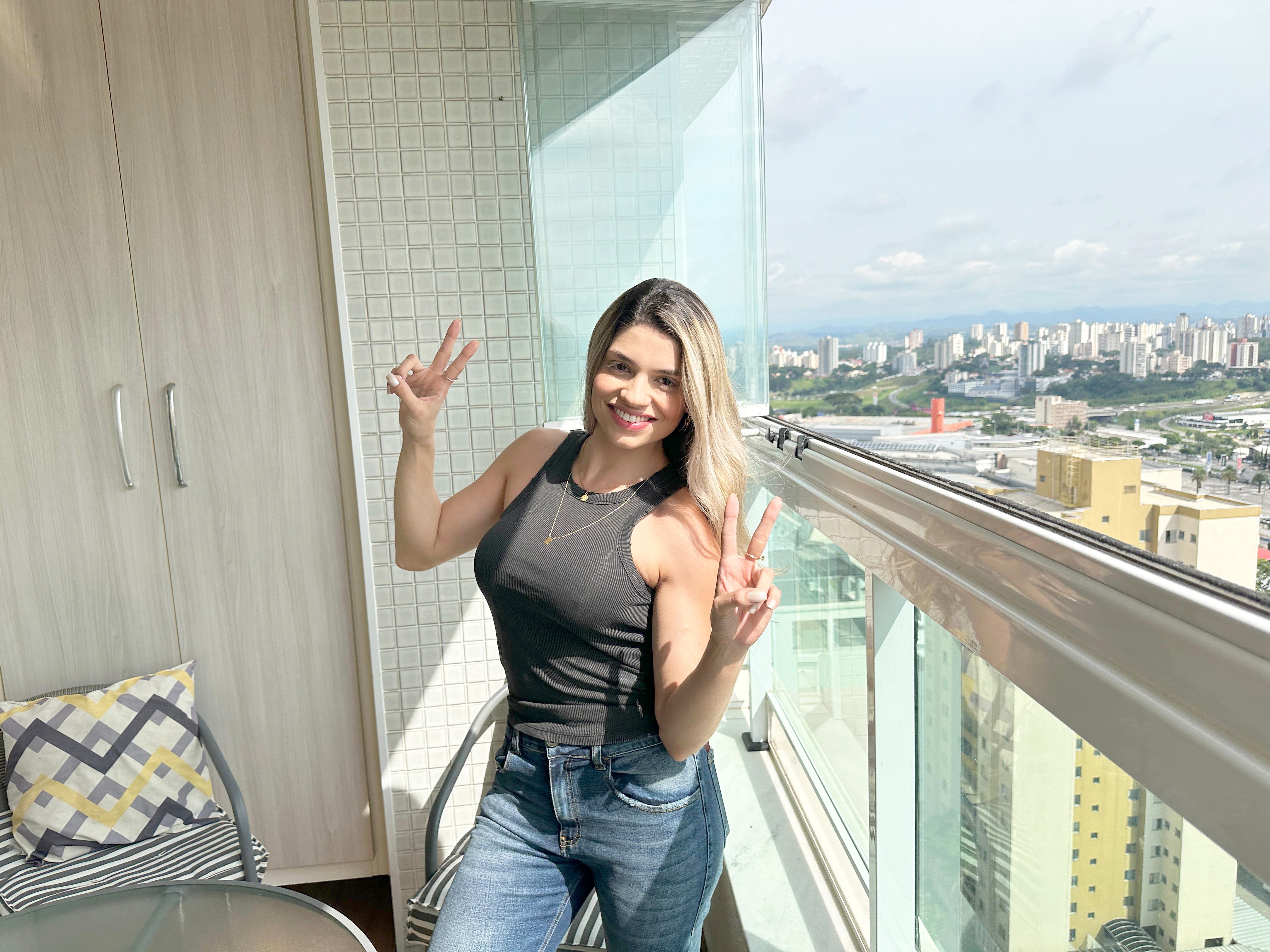 Nicole, que disputa vaga no BBB 25 ao lado da mãe, já levou advertência no prédio por sua risada ...