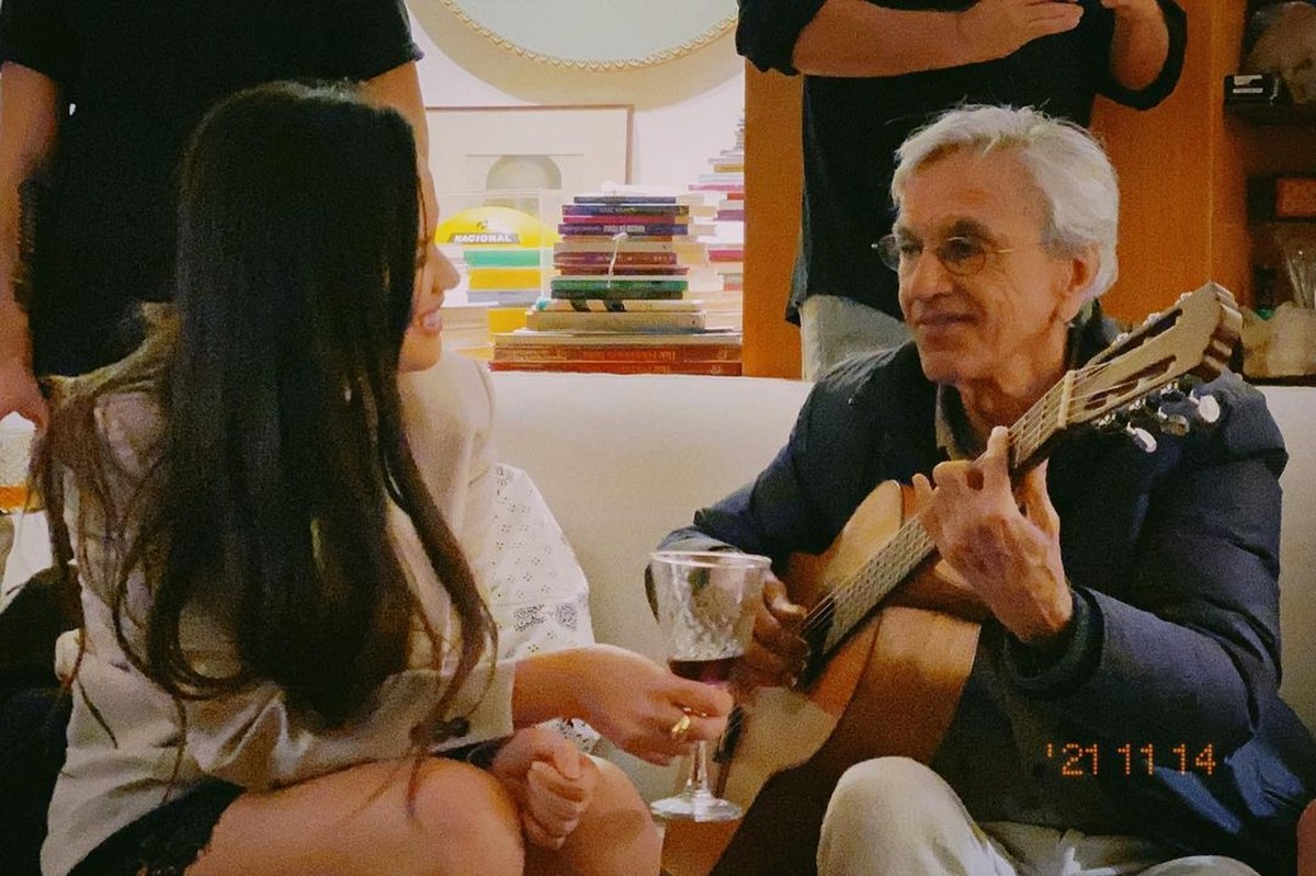 Juliette conhece Caetano Veloso e confessa nervosismo: 'Não consegui ...