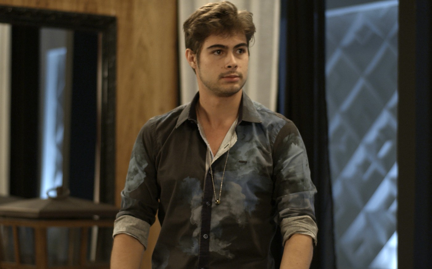 Penúltimo capítulo: Léo anuncia que vai abandonar a carreira | Vem por ...