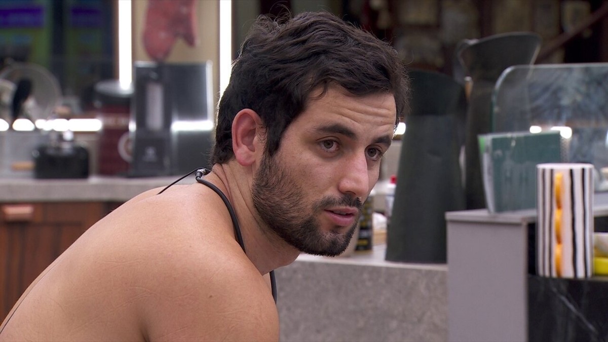 Matteus observa Queridômetro do BBB 24 e diz: 'Sou trouxa' | dentro da ...