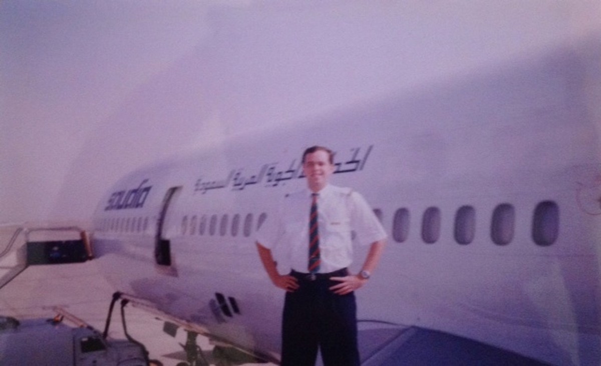 Alex Escobar já foi comissário de bordo e morou três meses na Arábia ...