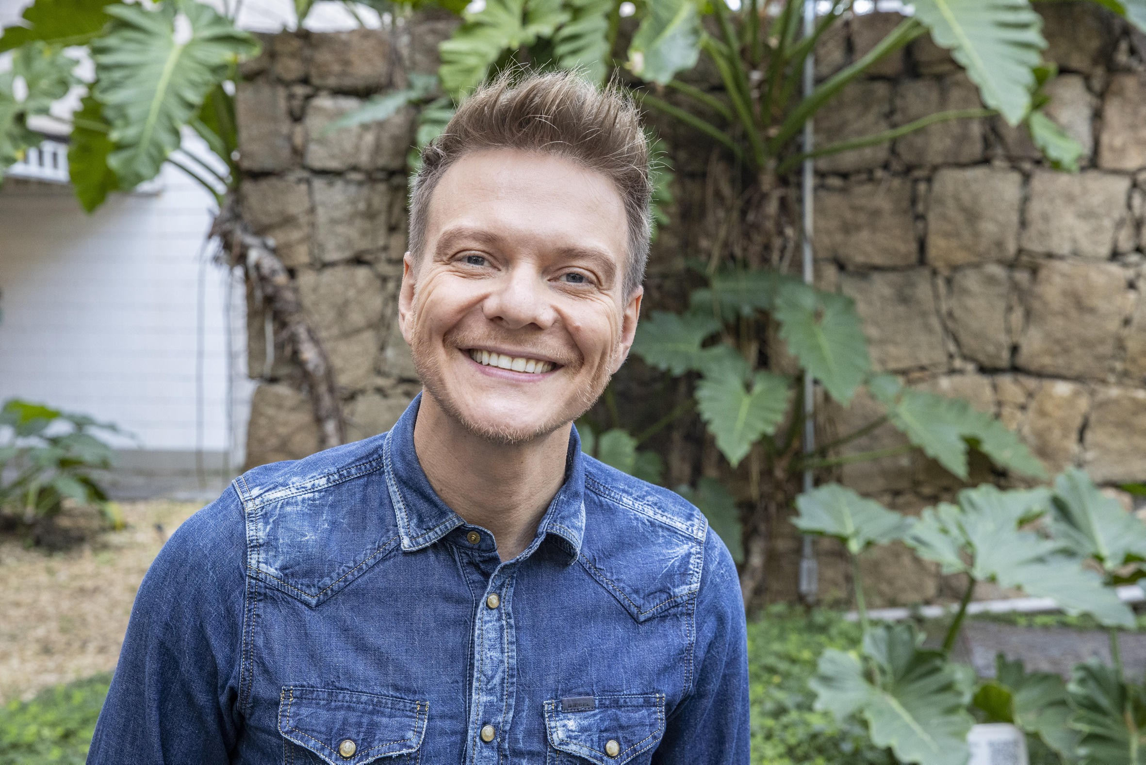 Michel Teló coloca todo mundo para dançar na abertura de Fuzuê | Gshow