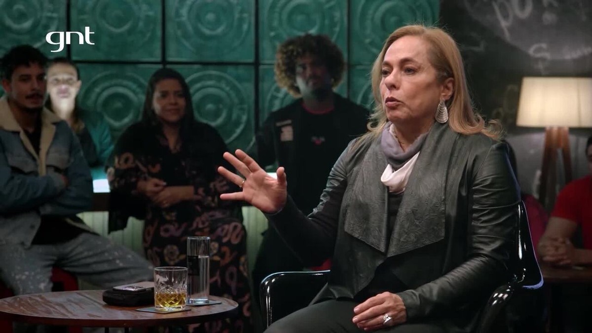 Cissa Guimarães relembra ensaio nu e diz que topou após ordem de ...