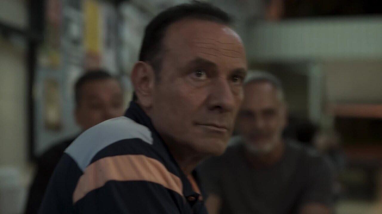 Luciano Mallmann comenta cena de ataque homofóbico em Justiça 2 ...