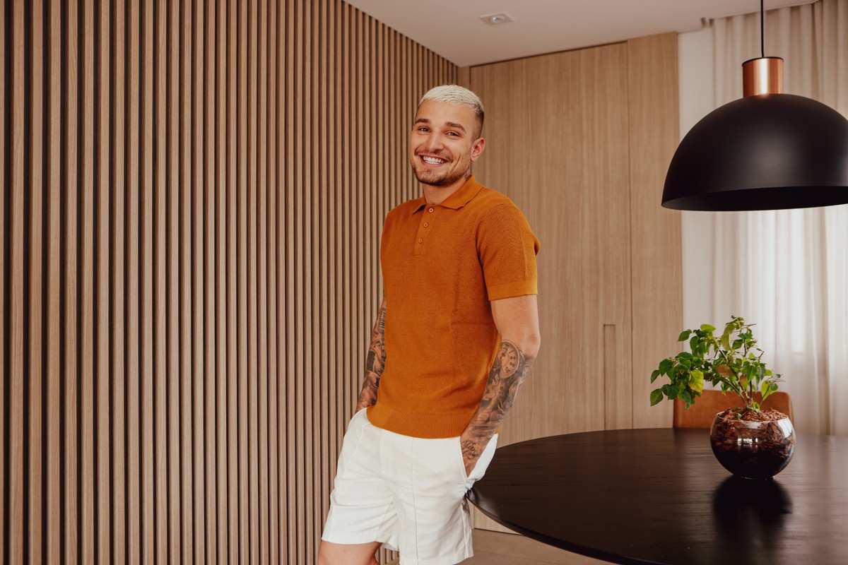 Após vencer luta, MC Gui ostenta patrimônio e faz planos de constituir ...