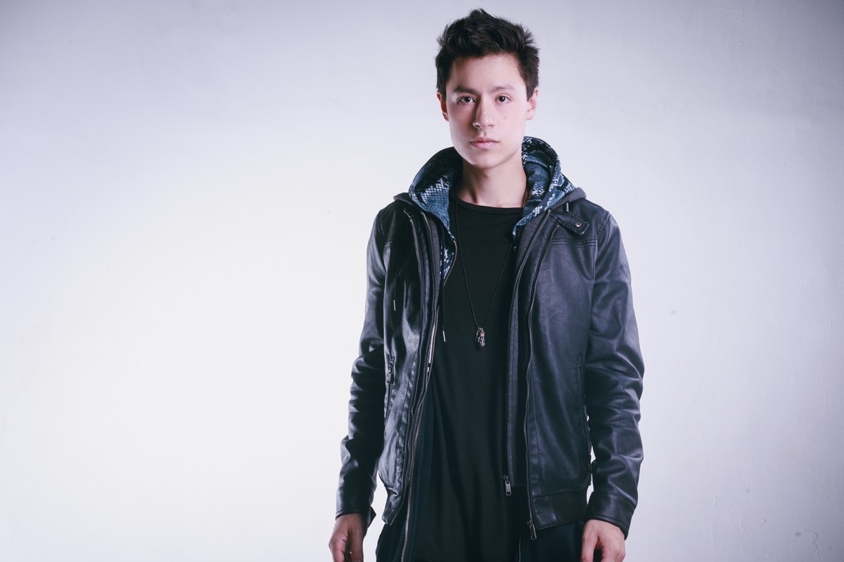 Atração do Lollapalooza 2019, DJ Liu vendeu doce para ir ao festival na ...