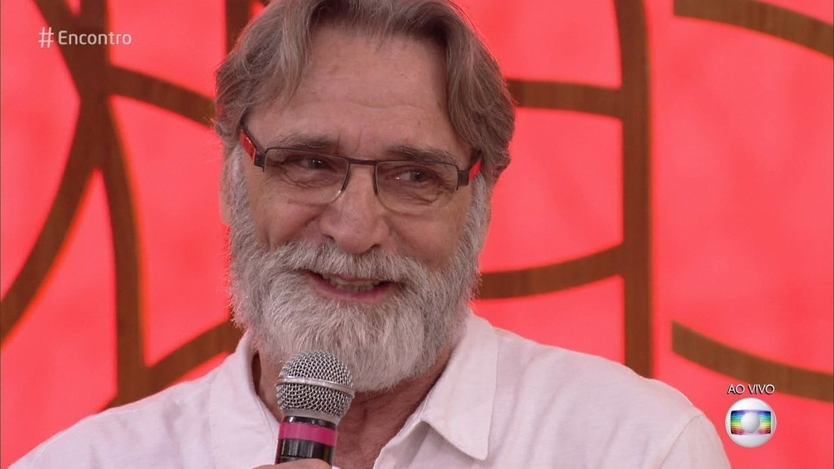 Herson Capri fala sobre os desafios de viver o vilão Aziz em 'Órfãos da Terra': 'Às vezes ...