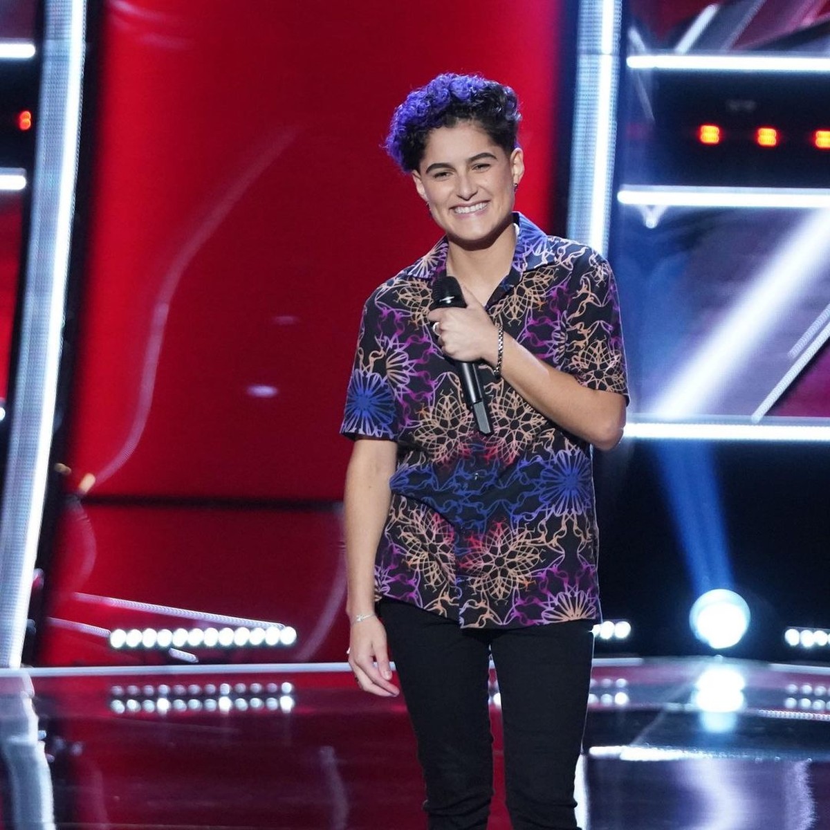 Saiba quem é Sabrina Dias, a 'brasileira' que está arrasando na atual ...