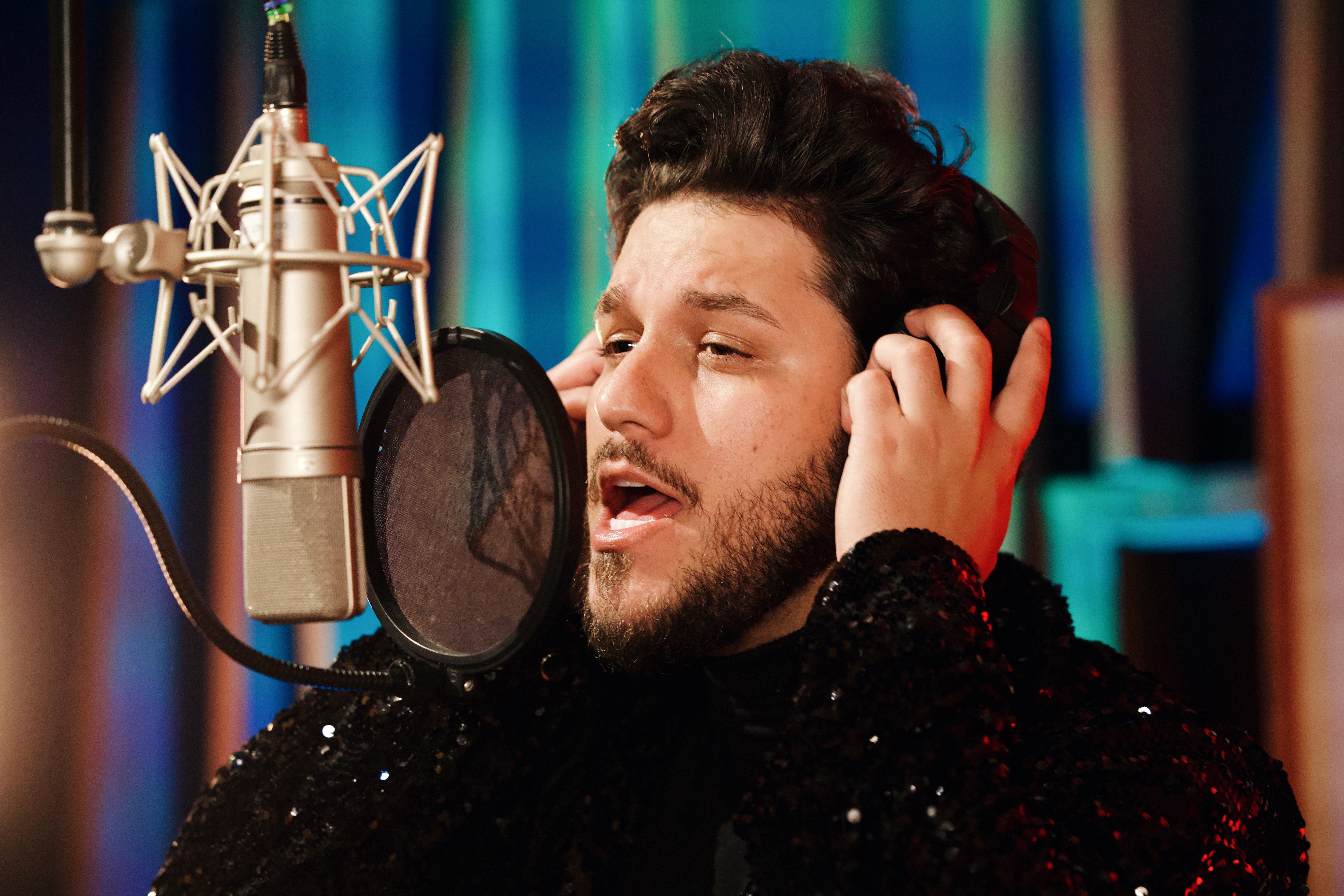 Lucca, primeiro campeão do Estrela da Casa, será a voz da abertura da ...