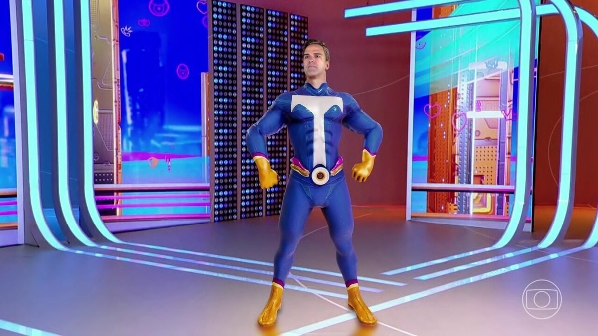 Tadeu Schmidt vira super-herói para iniciar Semana Turbo no BBB 23 ...