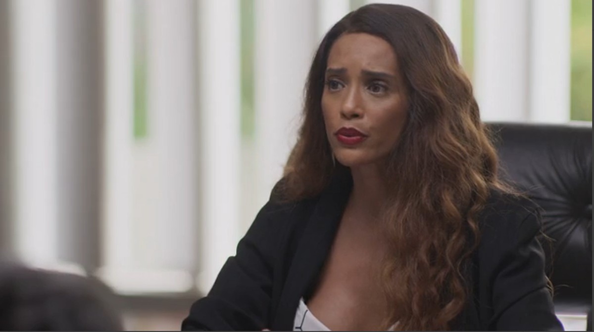 Clarice culpa Pat e Moa e a amizade entre eles fica abalada, em Cara e ...