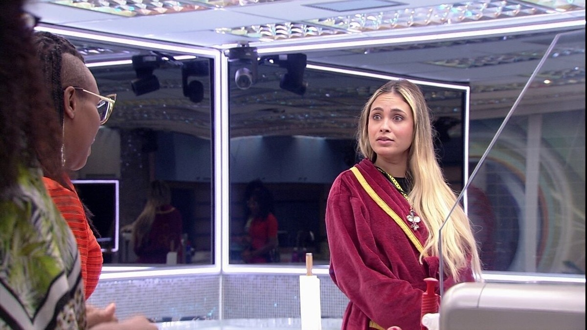 Sarah Líder Do Bbb21 Declara Para Karol Conká E Lumena Sobre