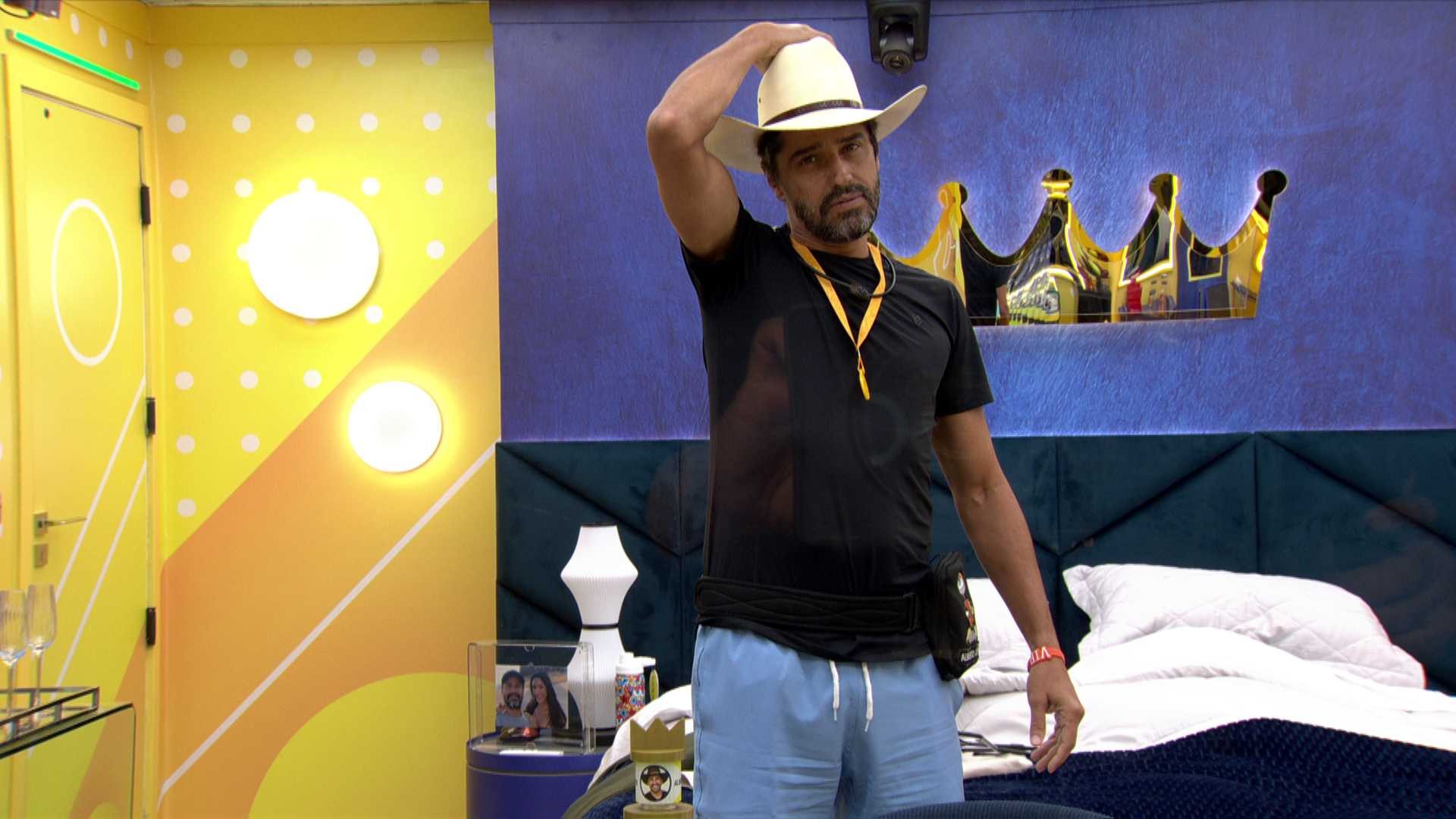 Líder no BBB 26, Alberto Cowboy recebe figurino da sua Festa | Gshow