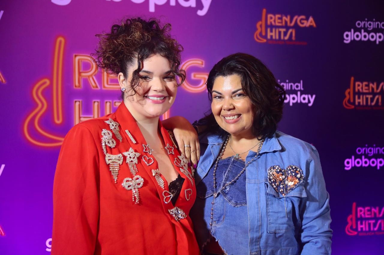 Laura Simões, filha de Fabiana Karla, divide papel com a mãe pela 2ª ...