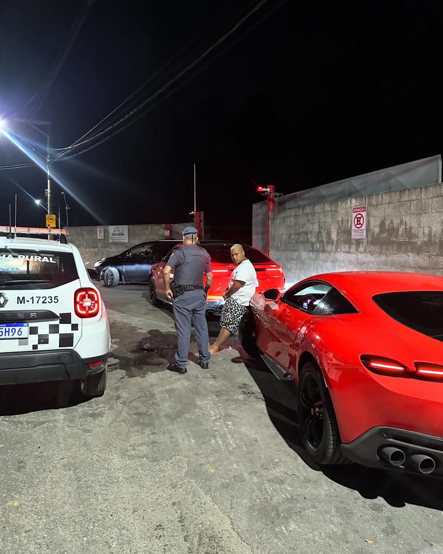 MC Ryan SP consegue liberação de Ferrari apreendida pela PF e assume ...