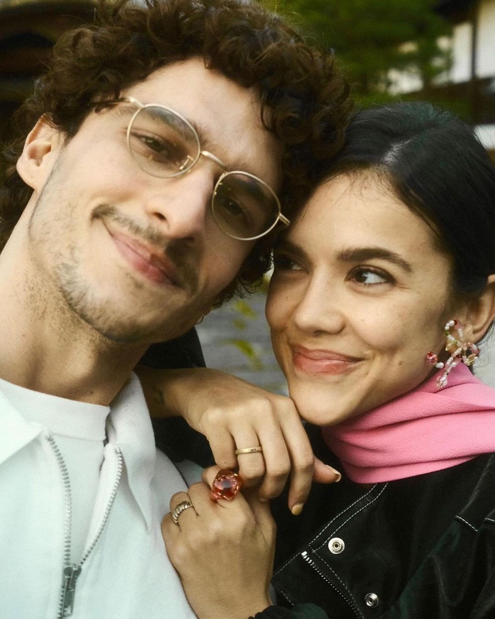 Manu Gavassi anuncia que está grávida e mostra barriga de 5 meses da ...