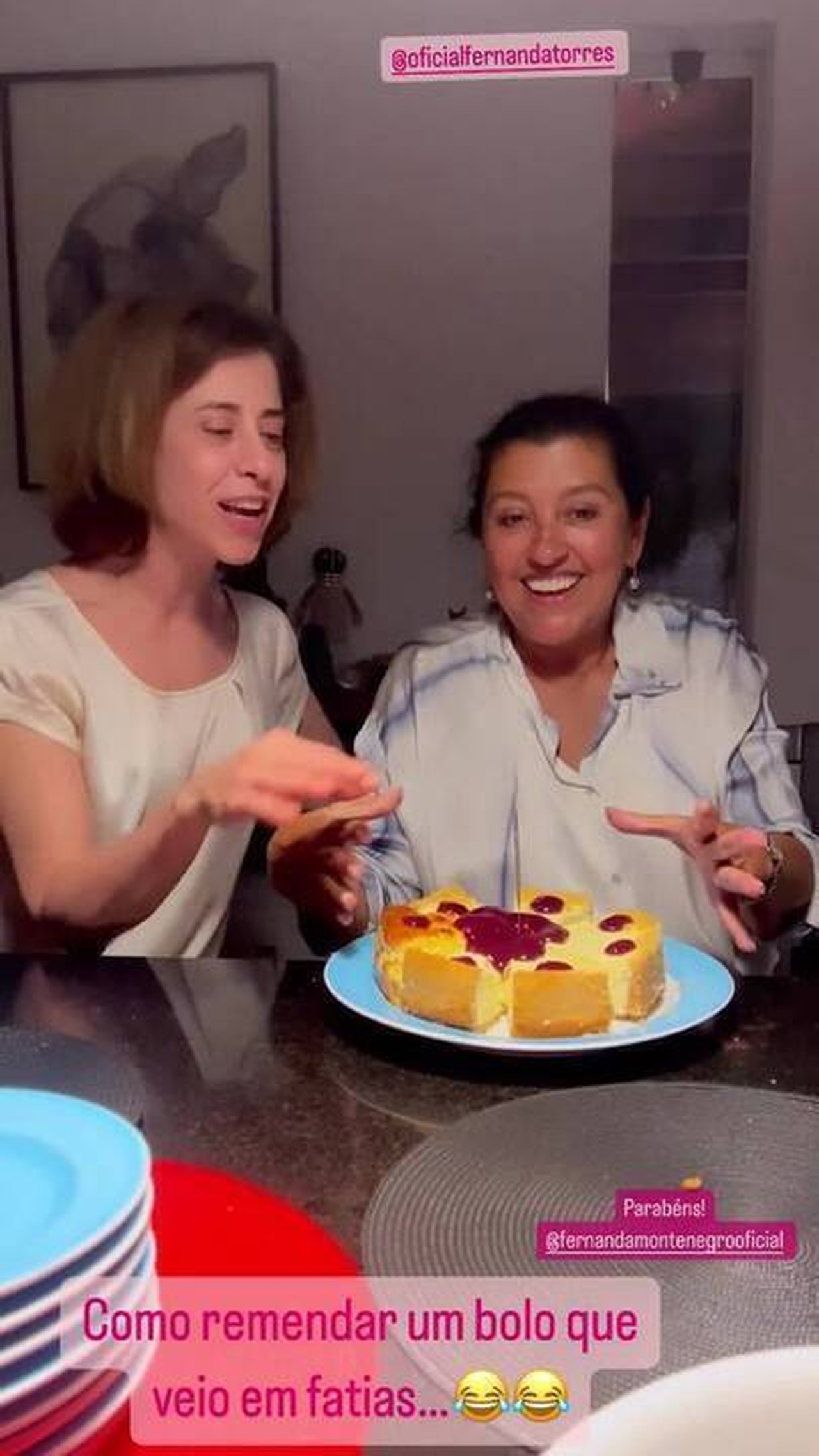 Regina Casé e Fernanda Torres mostram 'desastre' em bolo de aniversário ...