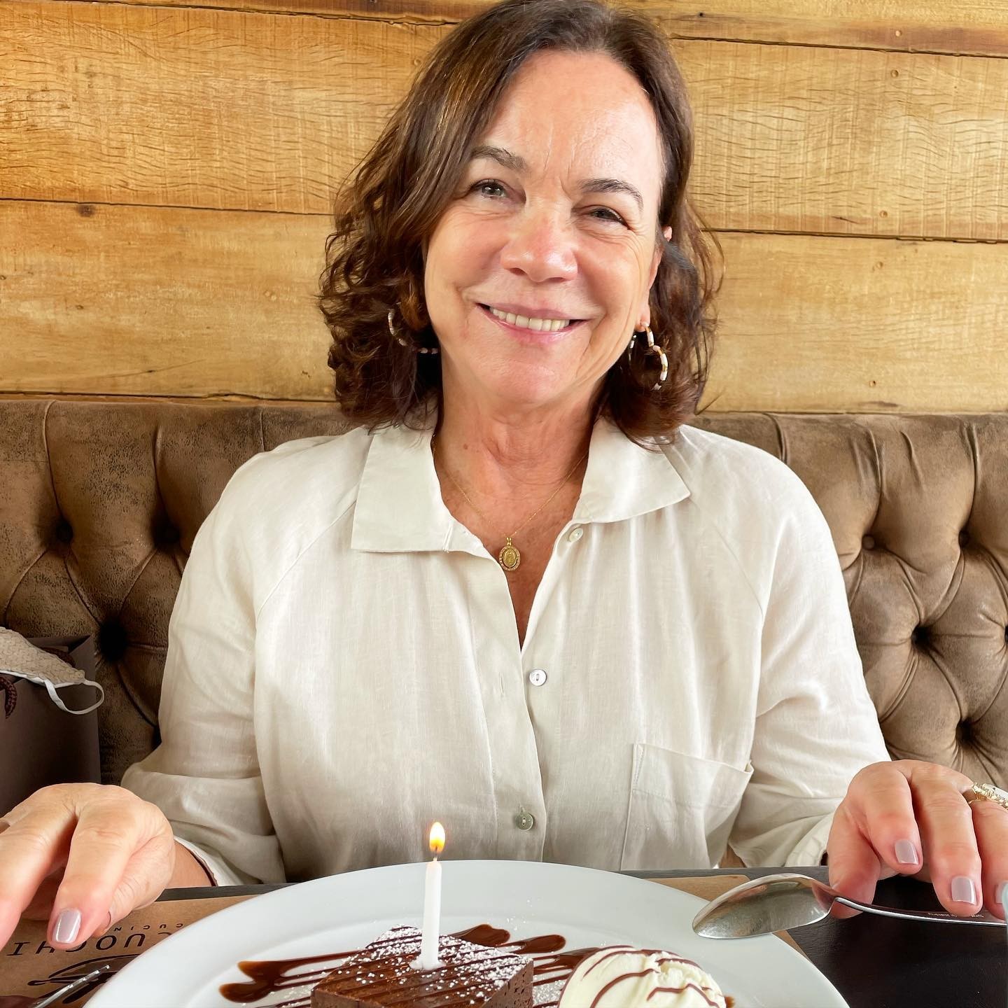 Cesar Tralli se despede da mãe, Edna Tralli, que morreu em acidente ...