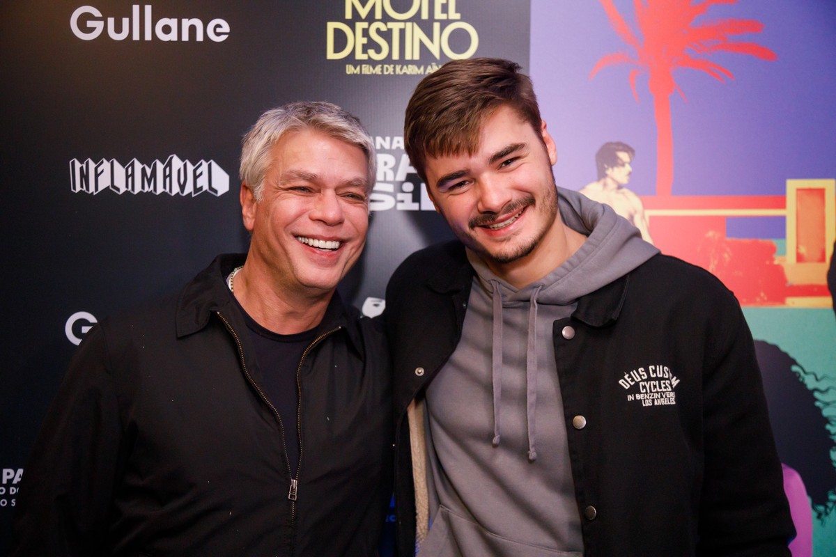 Filho de Fabio Assunção prestigia o pai na estreia do filme do ator em ...