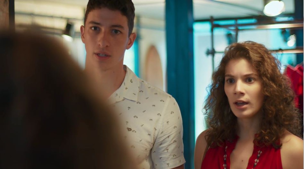 Beto e Meg escutam sobre fuga e Rita explica: 'Tadeu fala essas coisas ...