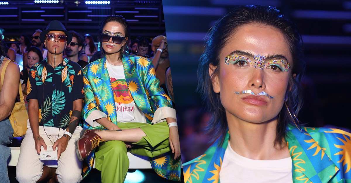 De 'bigode', Maria Casadevall vai com a namorada ao último dia do SPFW ...