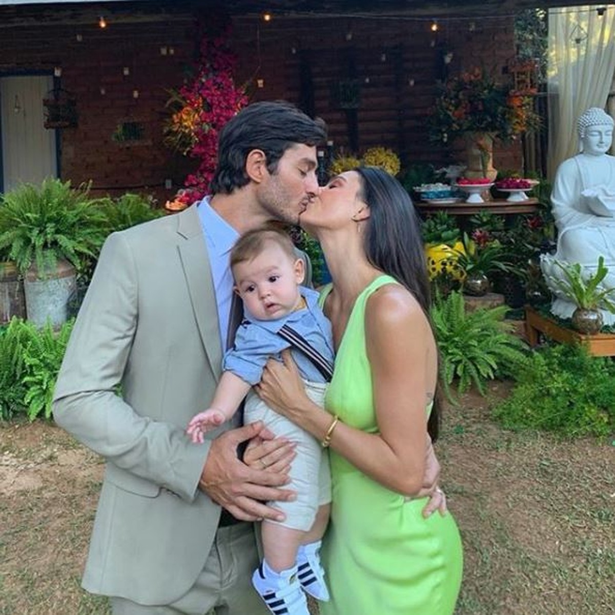 Isis Valverde mostra Rael em foto de família: 'Tenho para onde voltar ...