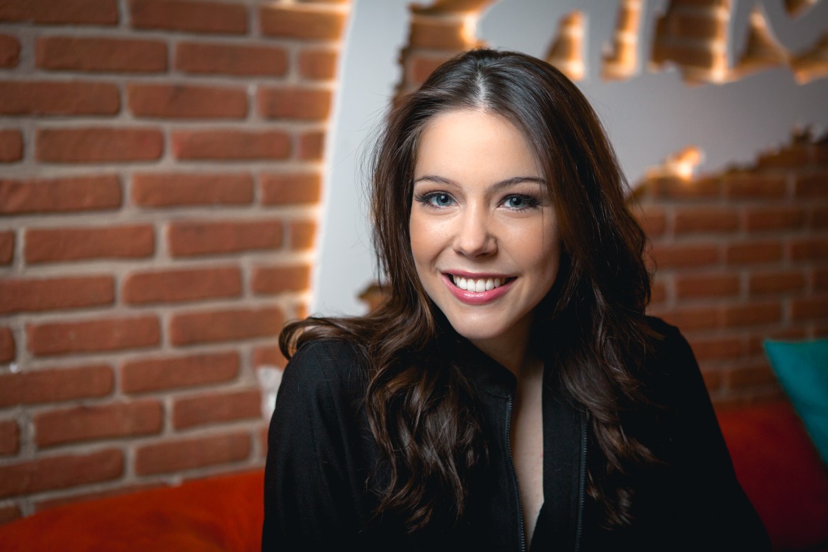 Bia Arantes revela os cuidados que tem com a pele | TV | gshow