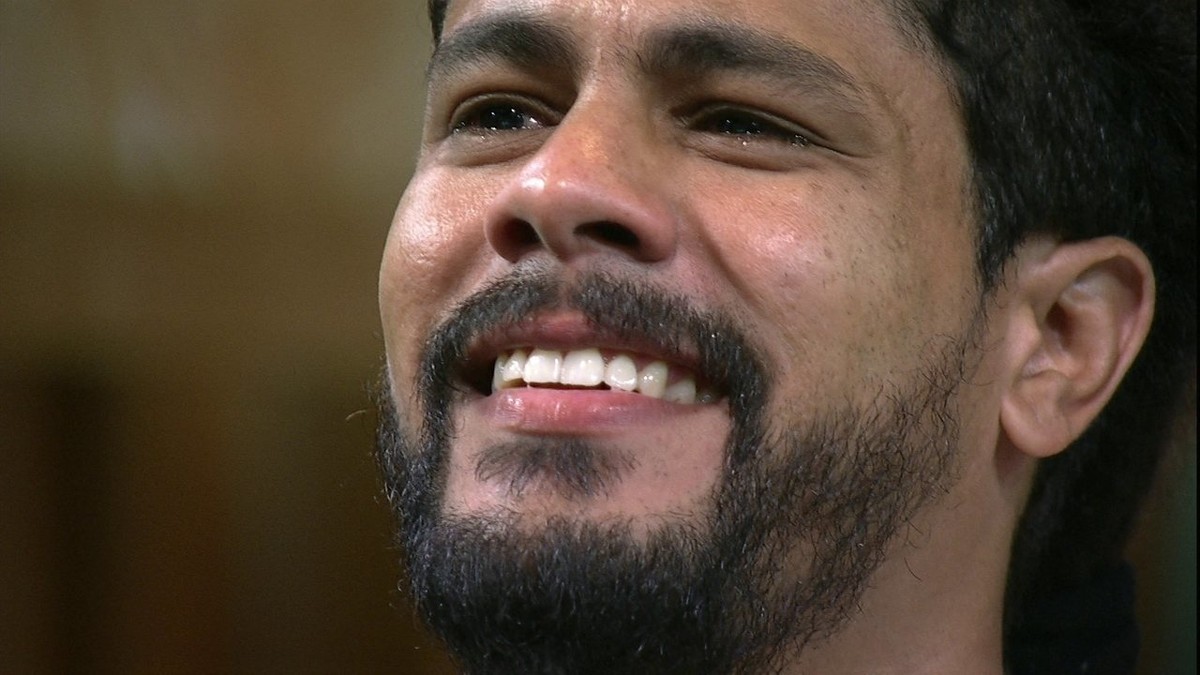 Viegas se emociona com vídeo da família | agora na casa | gshow