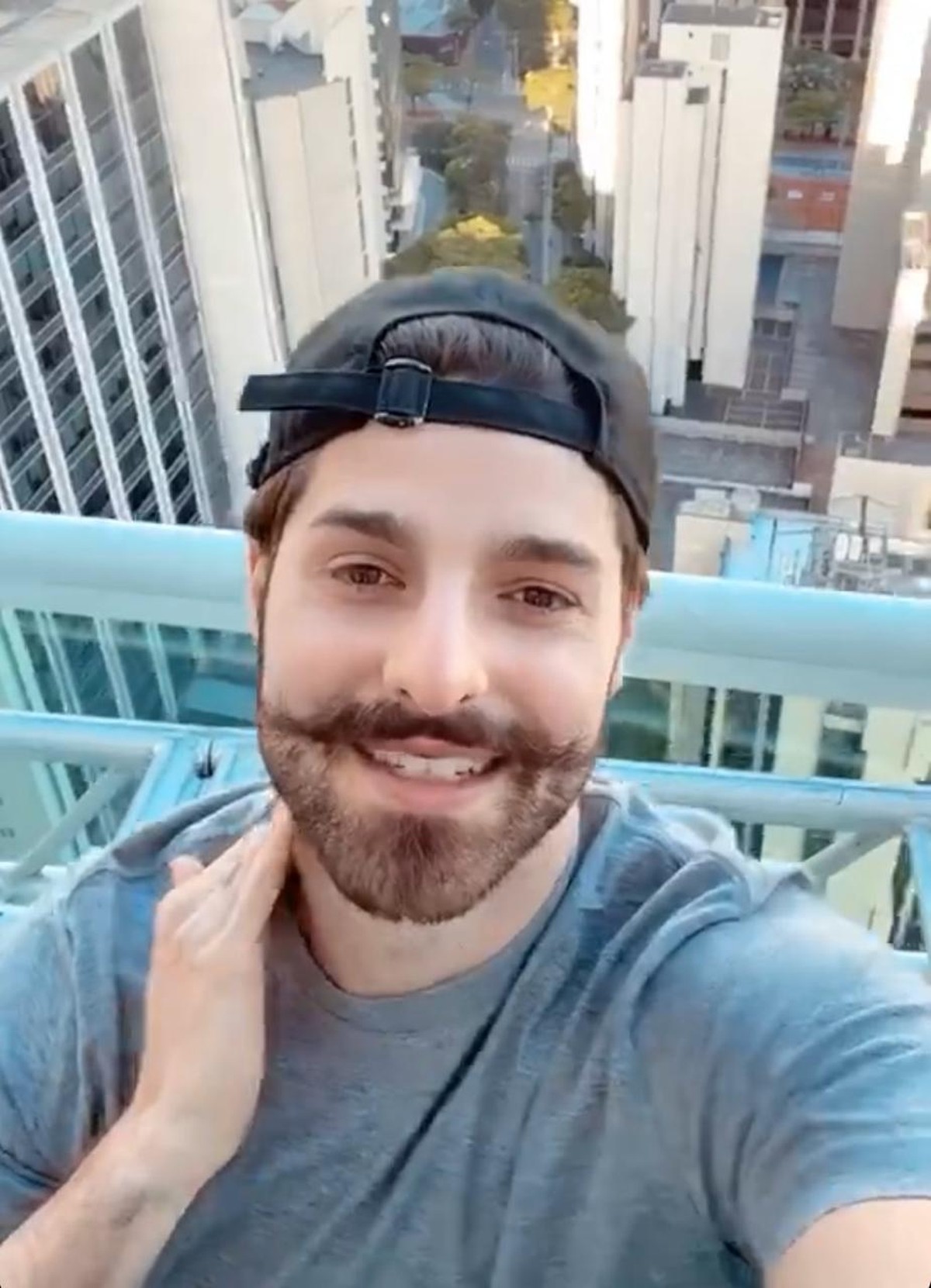 Alok diz que metas de live foram alcançadas: ‘Quero ser luz para todos ...