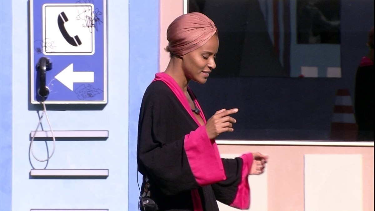 Aline Wirley se emociona ao ouvir música de audição para o Rouge ...