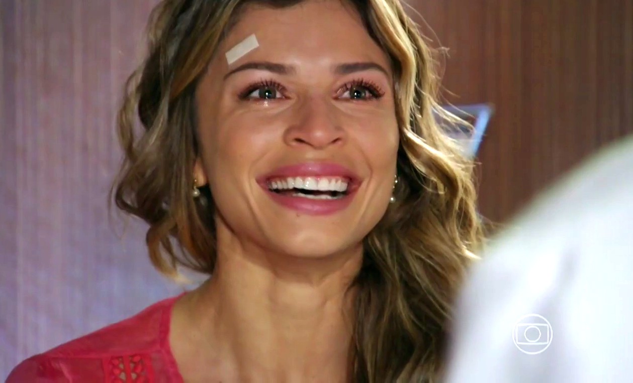 Alberto fica fora de si ao descobrir que Ester está grávida de Cassiano ...